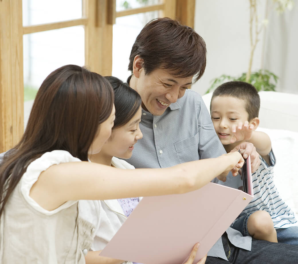 Family Histories | Kids Discover Online